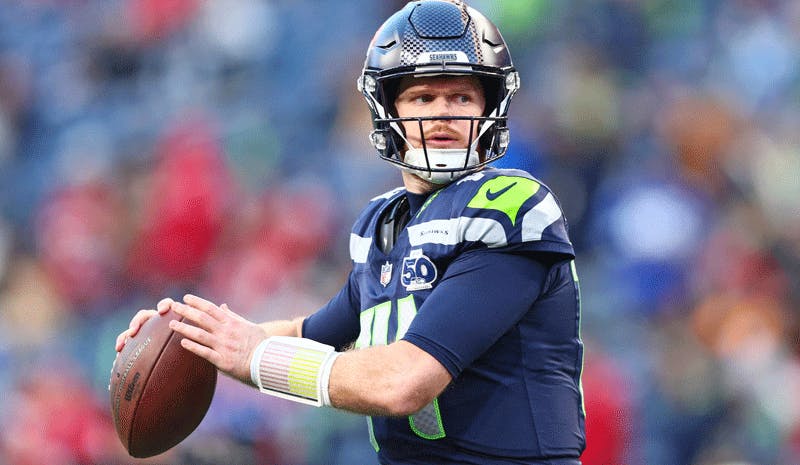 Patriots vs Broncos Game Overview, Stats, Injuries, Records - NFL Game ...